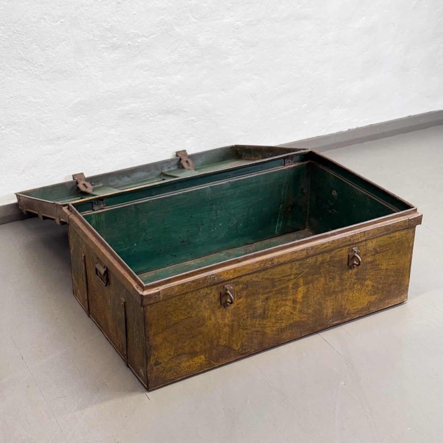 Vintage Iron Storage Box – Orient House